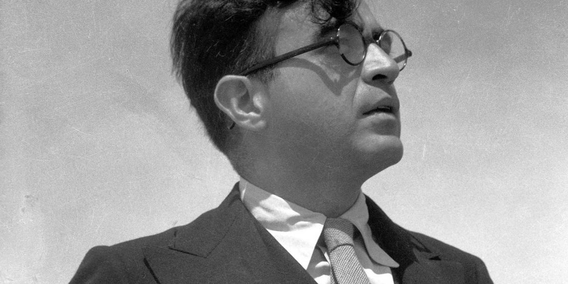 Entre nacionalismo y vanguardia | Carlos Chávez (1899-1978) - Upaninews