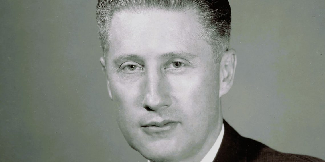 La fuente de la Garganta | W. Mark Felt (1913-2008) - Upaninews